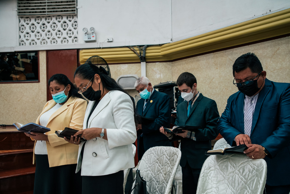 PERÚ: VISITA DEL REV. CLEMENTE VERGARA Y ESPOSA