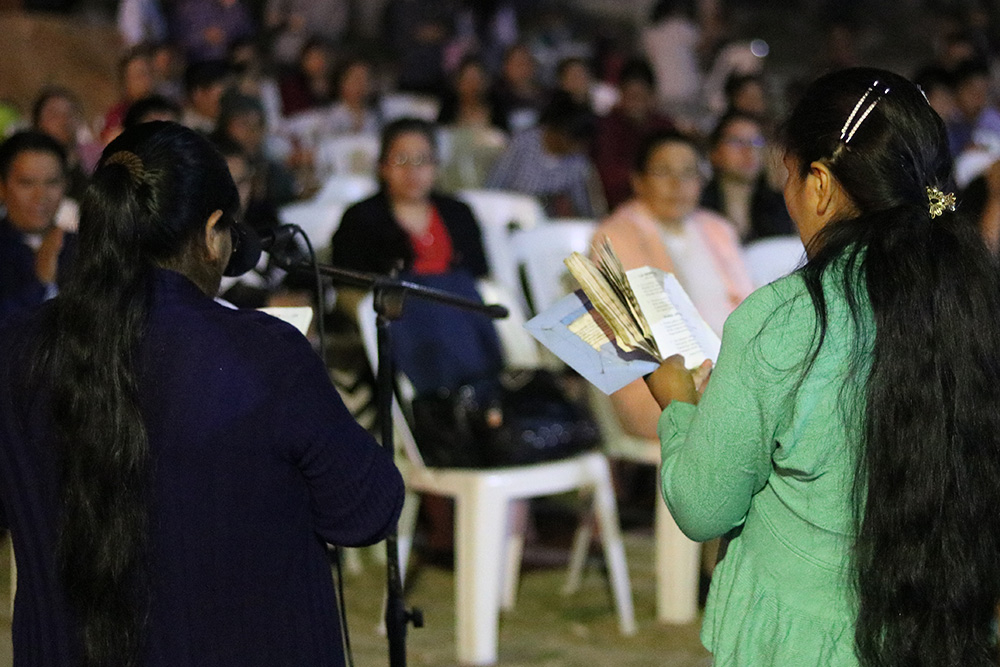 "TESTIGOS DEL PODER DE DIOS"